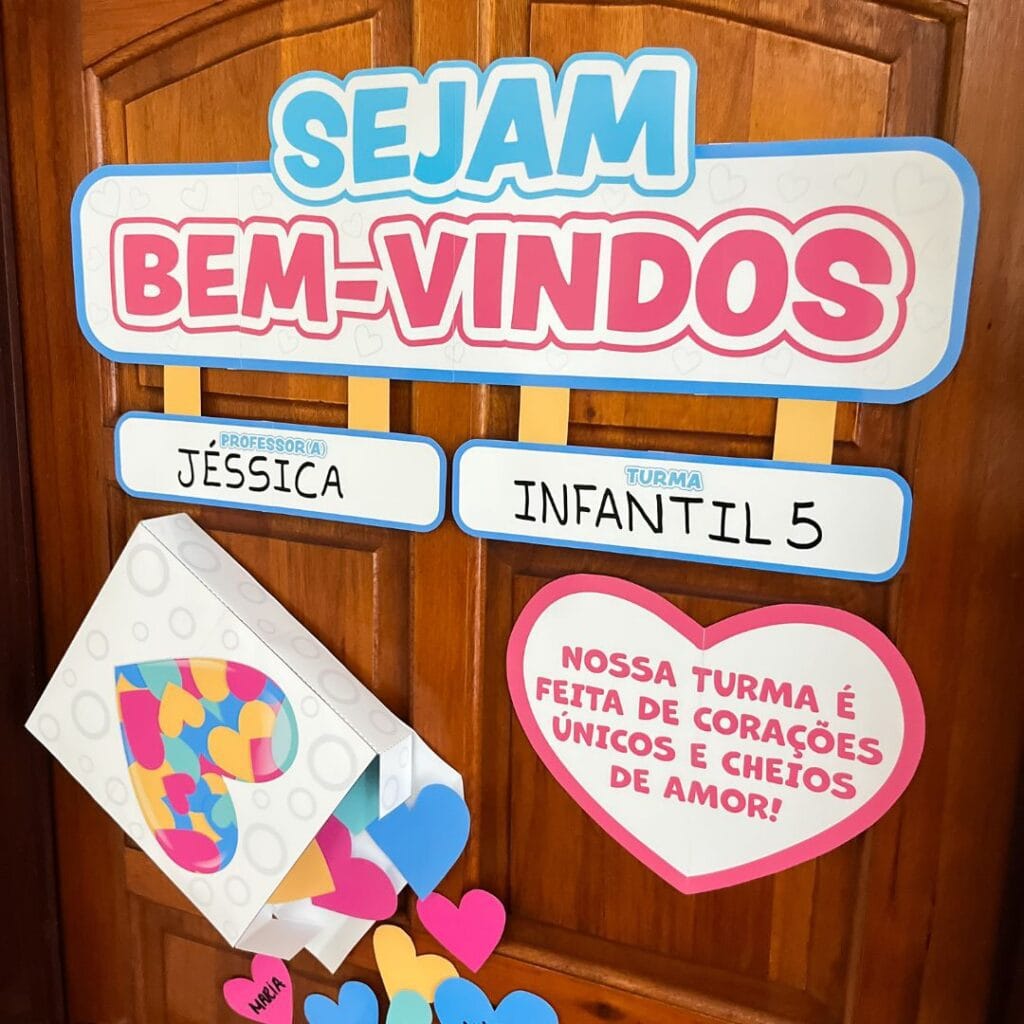 Painel de Porta Bem-Vindos Corações | Imprima Atividades