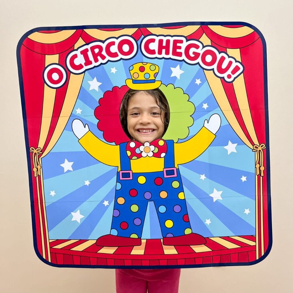 Moldura Bambolê Dia do Circo | Imprima Atividades